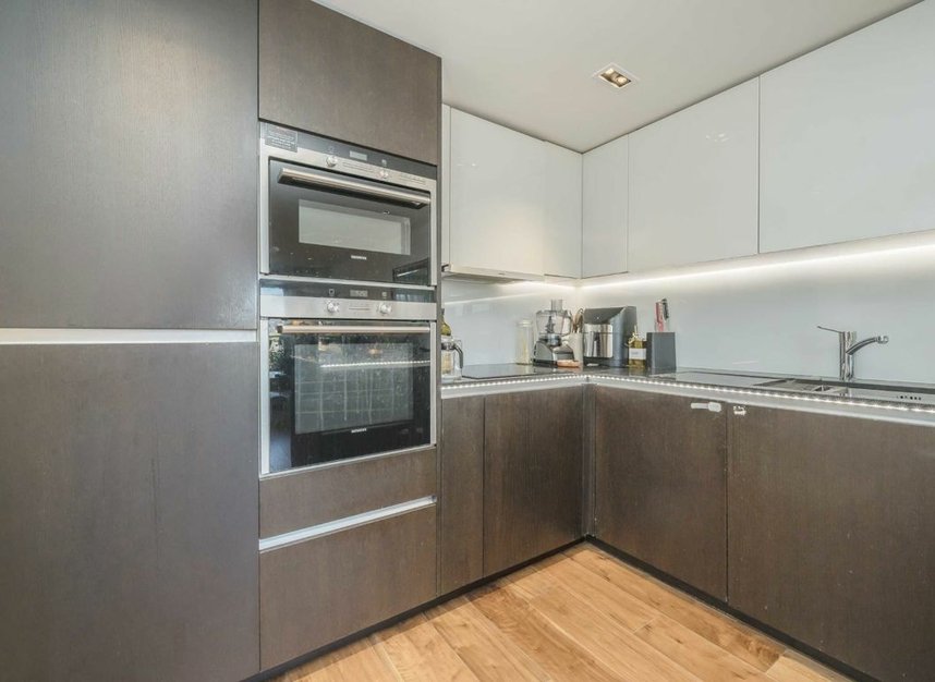 Flat for sale in 8 Kew Bridge Road, Brentford, TW8 (Ref 263342) | Dexters