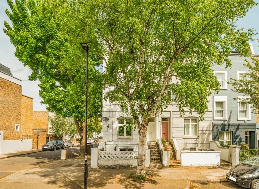 Flat for sale in Axminster Road, London, N7 (Ref 254818) | Dexters