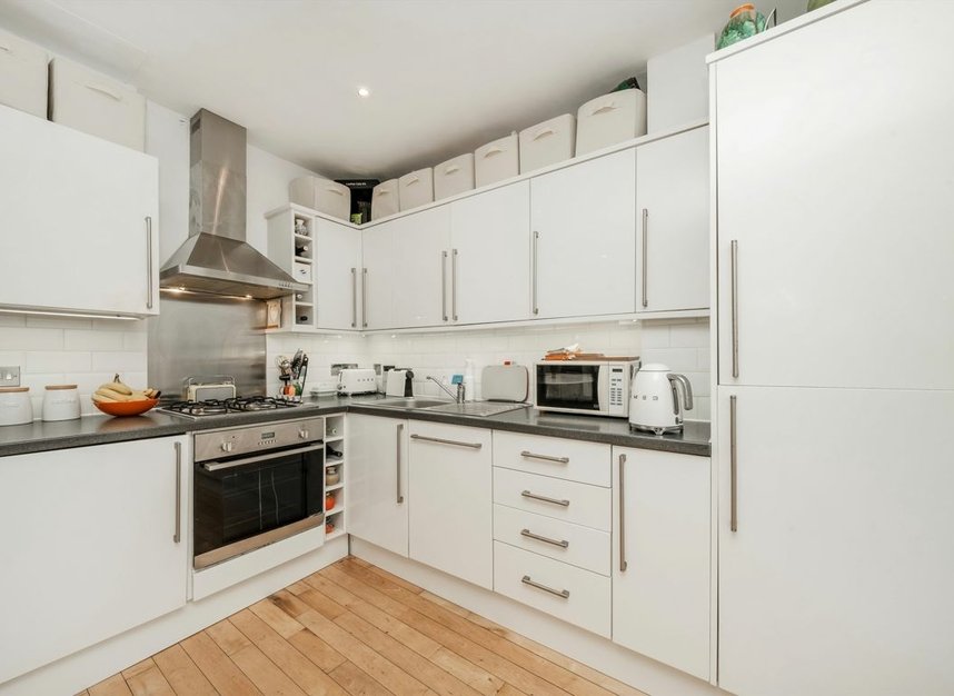Flat for sale in Axminster Road, London, N7 (Ref 254818) | Dexters