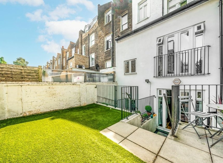Flat for sale in Axminster Road, London, N7 (Ref 254818) | Dexters