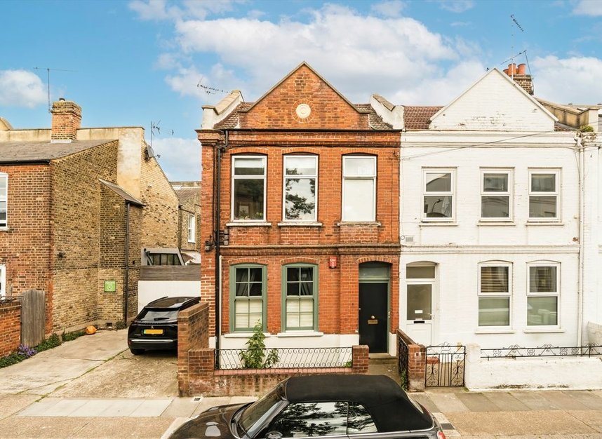 Flat for sale in Farm Lane, London, SW6 (Ref 250944) | Dexters