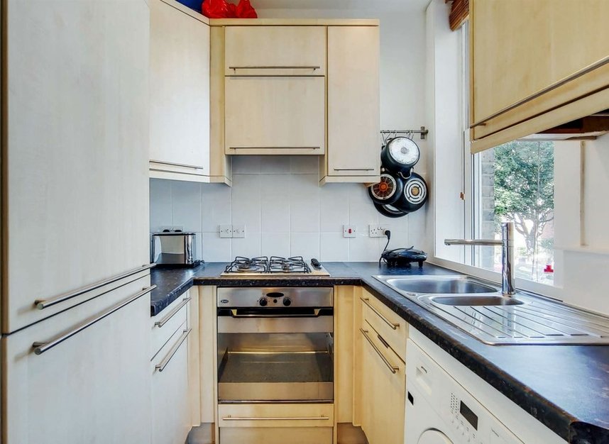Flat for sale in Gauden Road, London, SW4 (Ref 263286) | Dexters