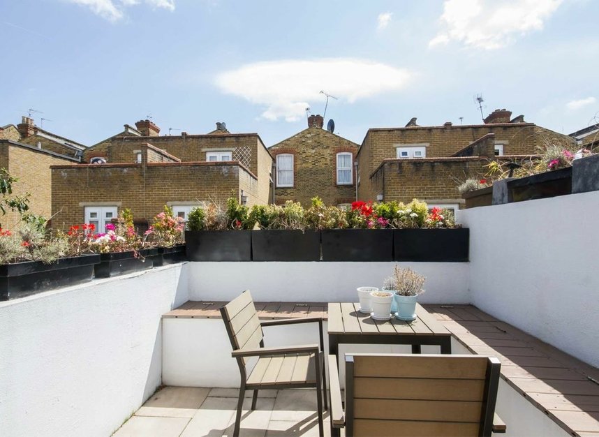 Flat for sale in Ingelow Road, London, SW8 (Ref 249076) | Dexters