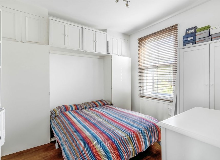 Flat for sale in Ingelow Road, London, SW8 (Ref 249076) | Dexters