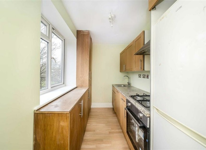 Flat for sale in Shoot Up Hill, London, NW2 (Ref 262240) | Dexters