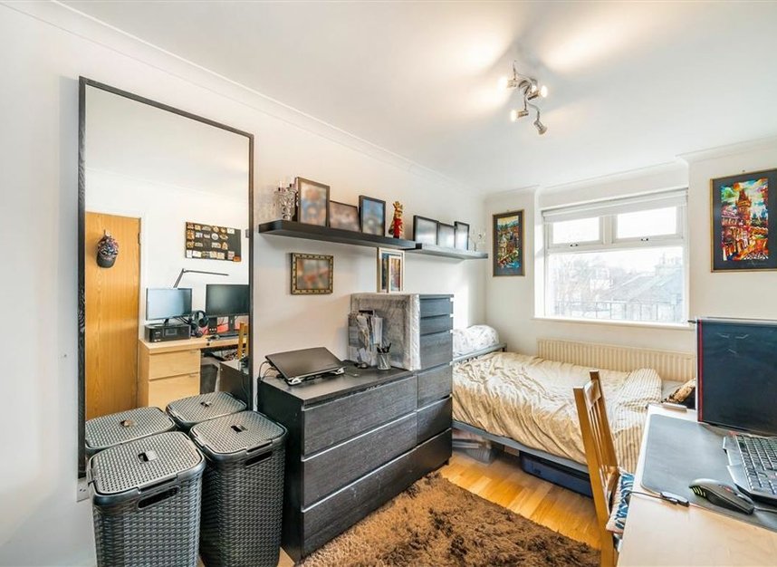Flat for sale in Warwick Way, London, SW1V (Ref 268112) | Dexters