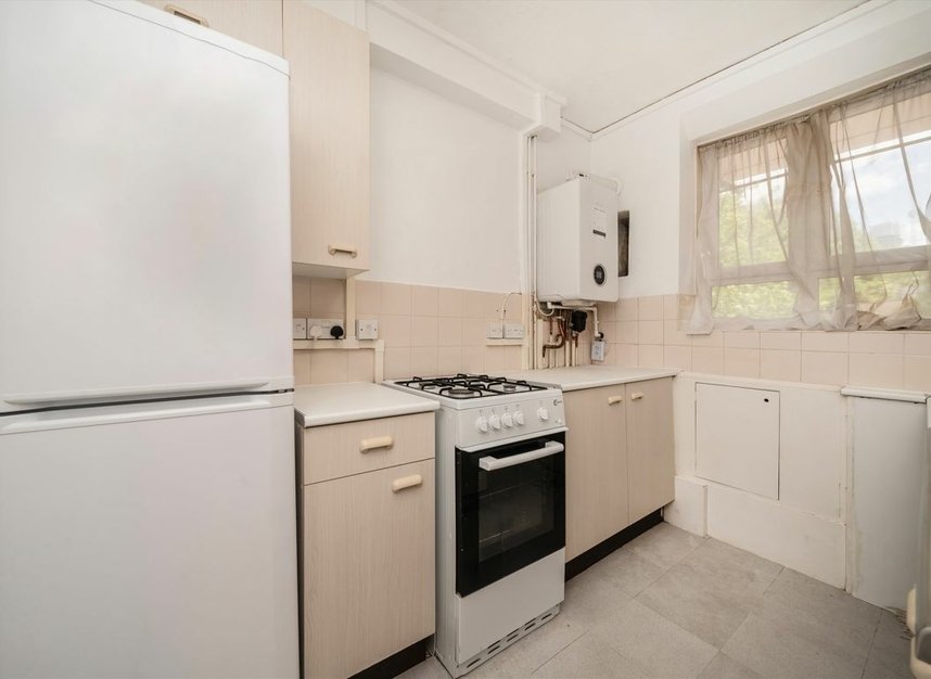 Flat for sale in White City Estate, London, W12 (Ref 254705) | Dexters