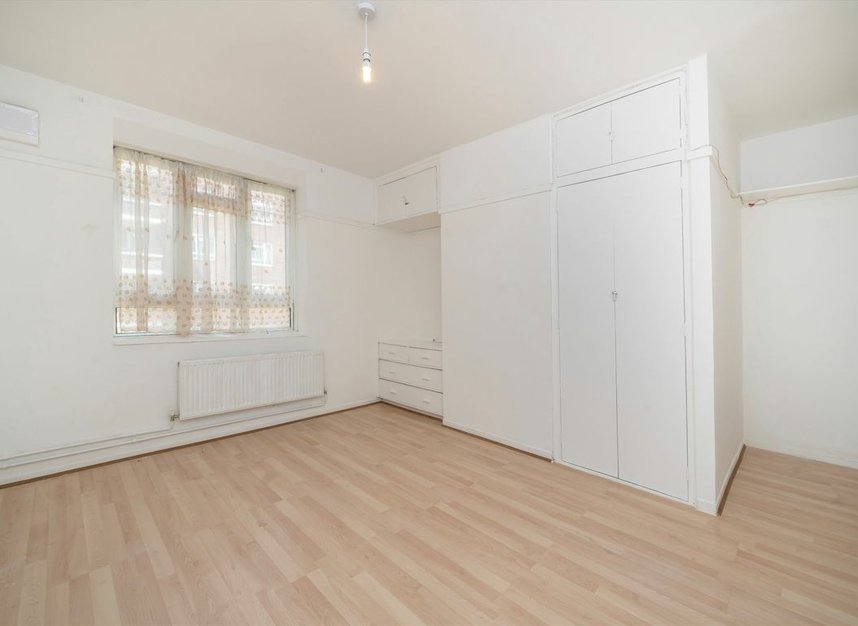 Flat for sale in White City Estate, London, W12 (Ref 254705) | Dexters