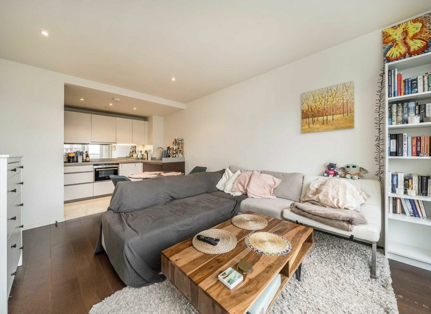 Flat to rent in Baltimore Wharf, London, E14 (Ref 253588) | Dexters