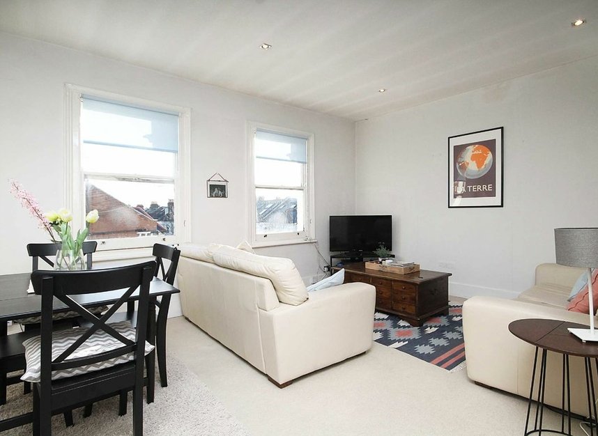 Flat to rent in Bishops Road, London, SW6 (Ref 257478) | Dexters