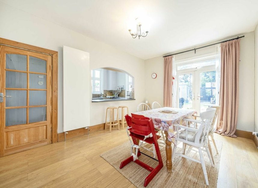 House - semi-detached to rent in Cobham Road, Kingston Upon Thames, KT1 ...