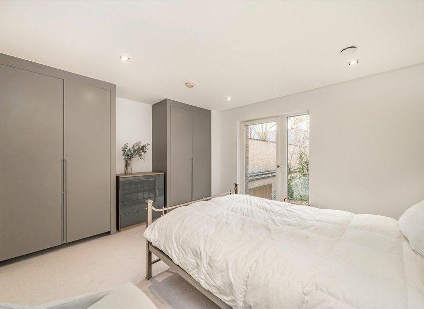 Flat to rent in Farm Lane, Fulham, SW6 (Ref 263487) | Dexters
