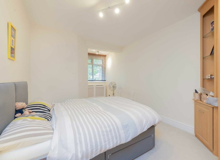 Flat to rent in Grove End Road, London, NW8 (Ref 249849) | Dexters