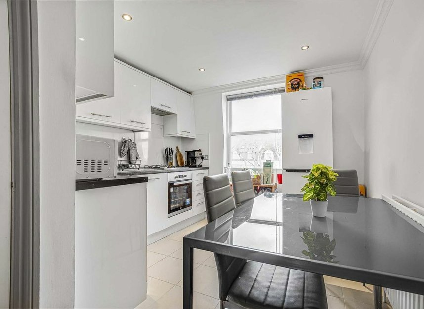 Flat to rent in Sutherland Avenue, London, W9 (Ref 252449) | Dexters