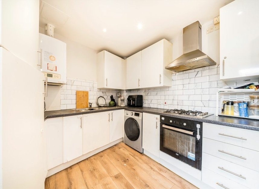 Flat to rent in Taylor Place, London, E3 (Ref 263758) | Dexters
