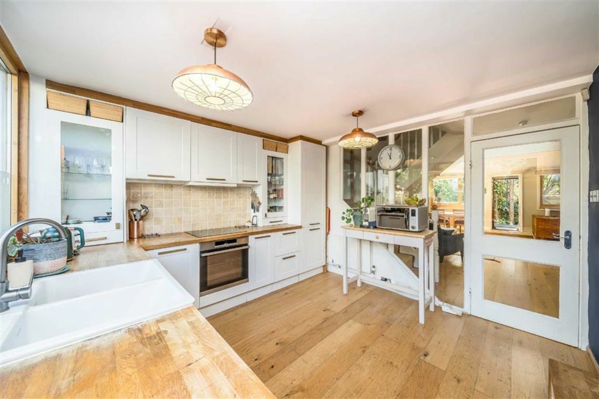 House for sale in Aytoun Road, London, SW9 (Ref 259156) | Dexters