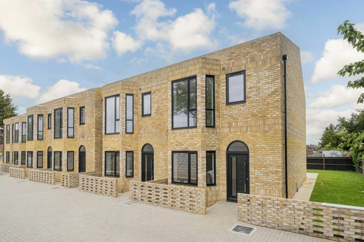 Property for sale in Bedfont Lane, Feltham, TW14 | Dexters