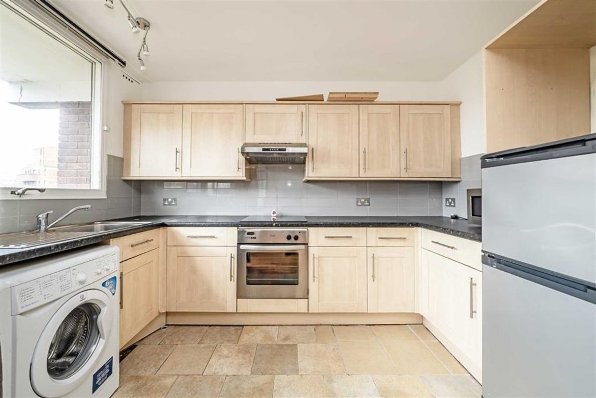 Flat for sale in Vauxhall Bridge Road, London, SW1V (Ref 223325) | Dexters