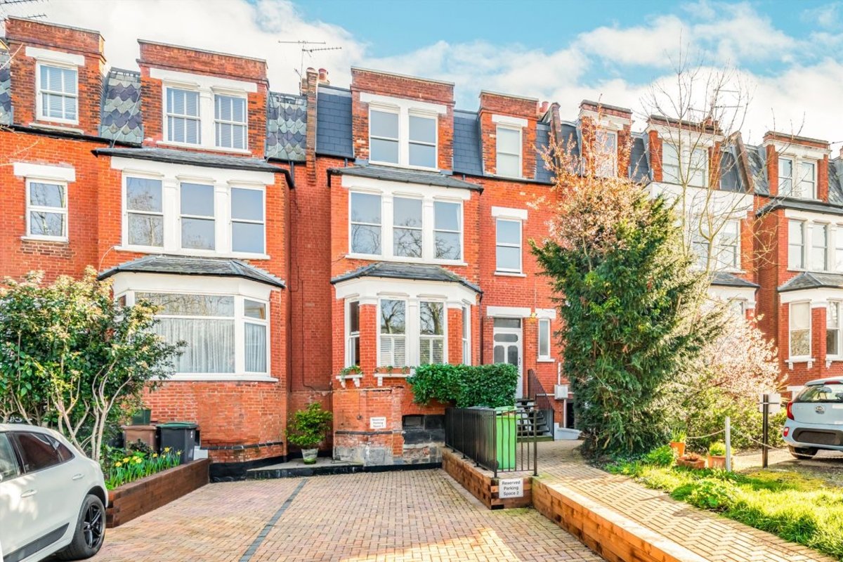 Studio to rent in Colney Hatch Lane, London, N10 (Ref 270024) | Dexters