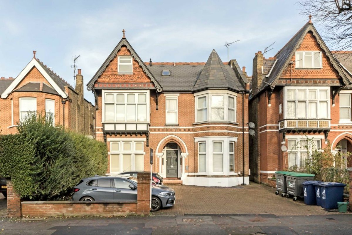 Flat to rent in Gordon Road, London, W5 (Ref 240788) | Dexters