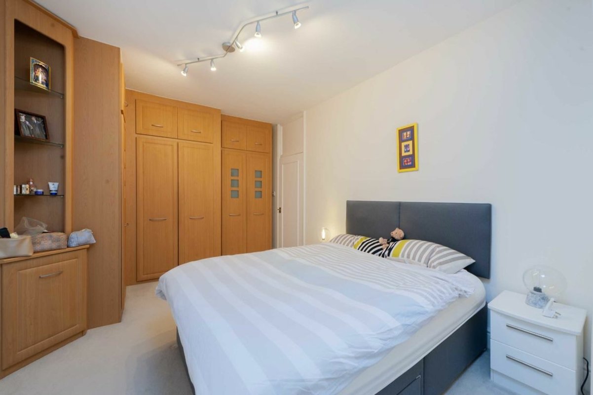 Flat to rent in Grove End Road, London, NW8 (Ref 249849) | Dexters