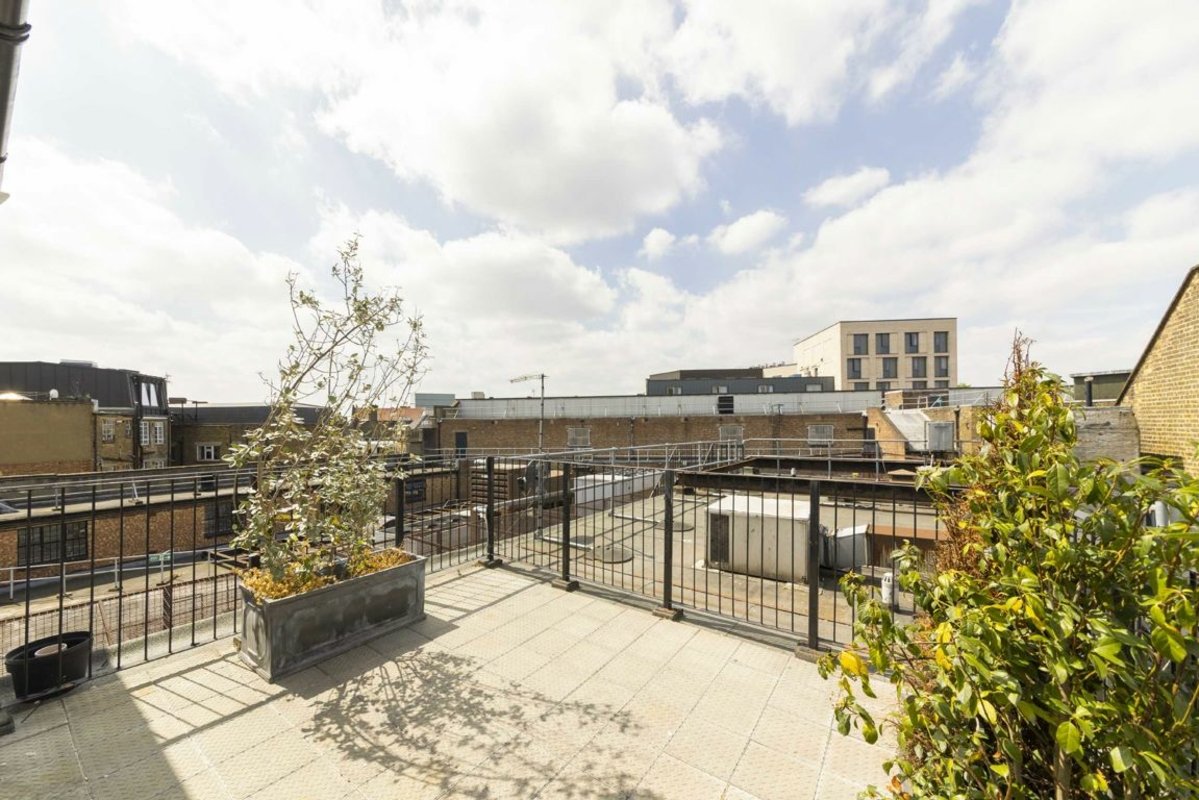 Flat to rent in Mare Street, London, E8 (Ref 265626) | Dexters