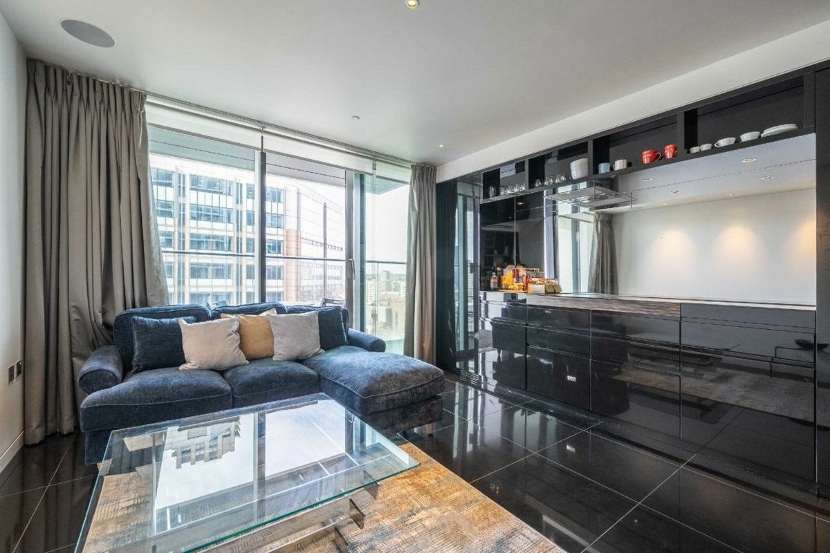 Flat to rent in Moor Lane, London, EC2Y (Ref 244248) | Dexters