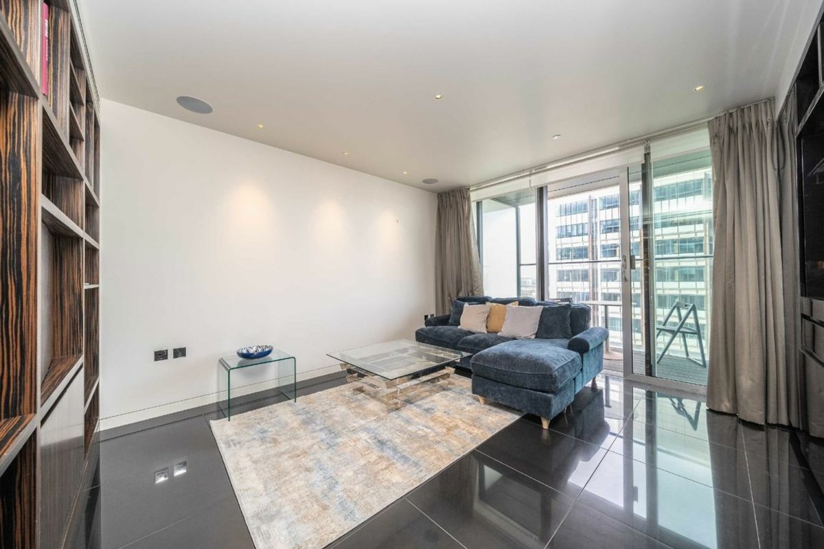 Flat to rent in Moor Lane, London, EC2Y (Ref 244248) | Dexters