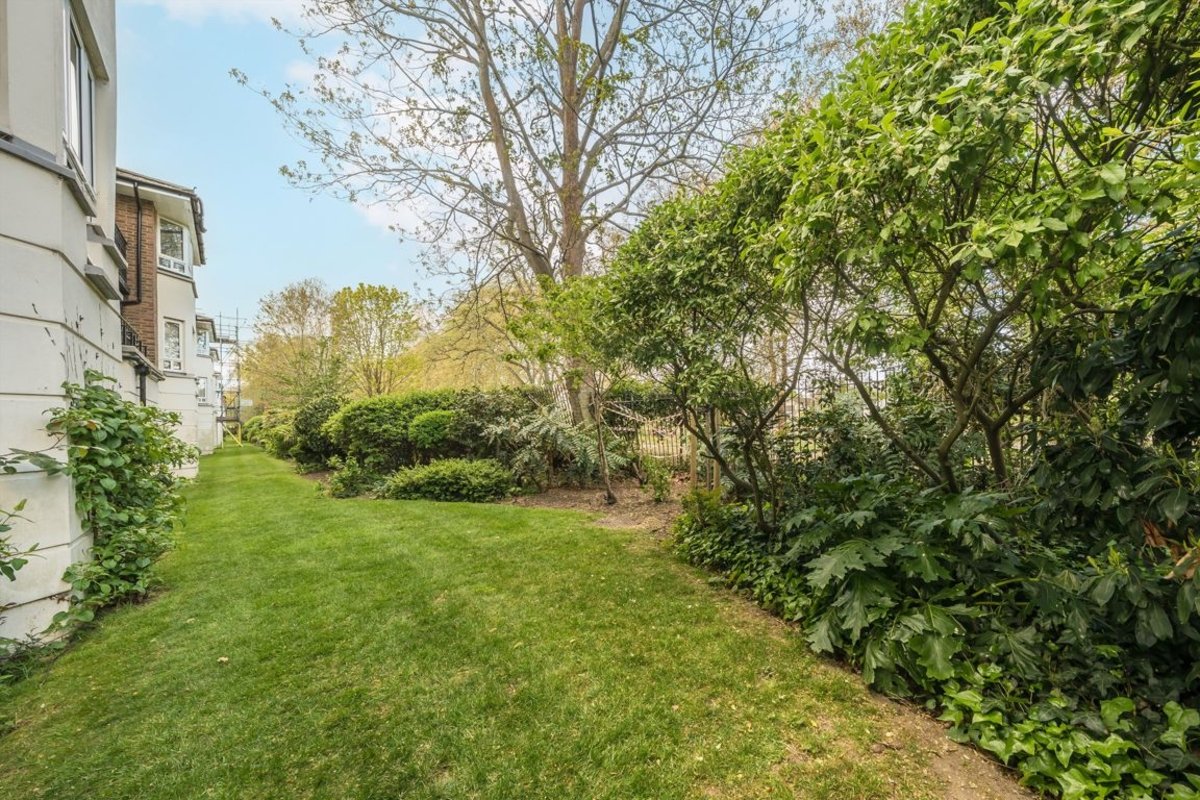 Flat To Rent In Samuel Gray Gardens Kingston Upon Thames KT2 Ref Flat To Rent In Samuel Gray Gardens Kingston Upon Thames KT2 Ref