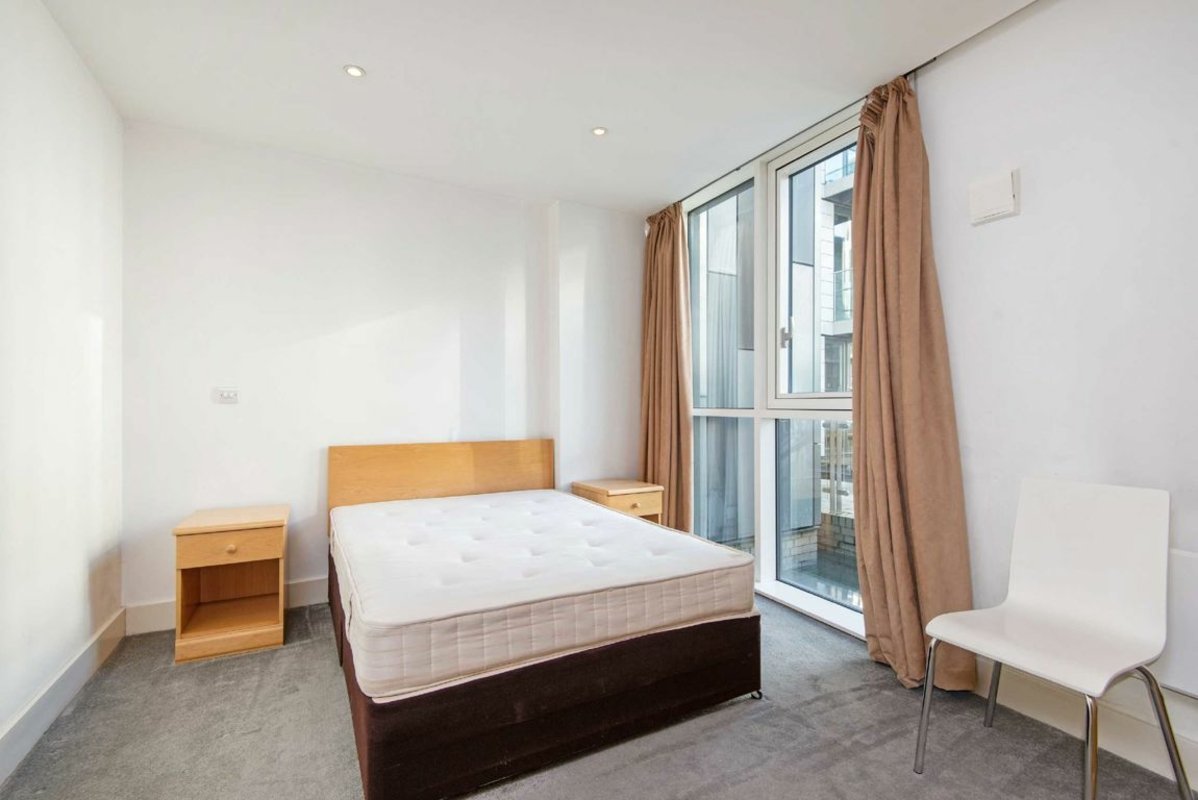 Flat to rent in Times Square, London, E1 (Ref 239341) | Dexters