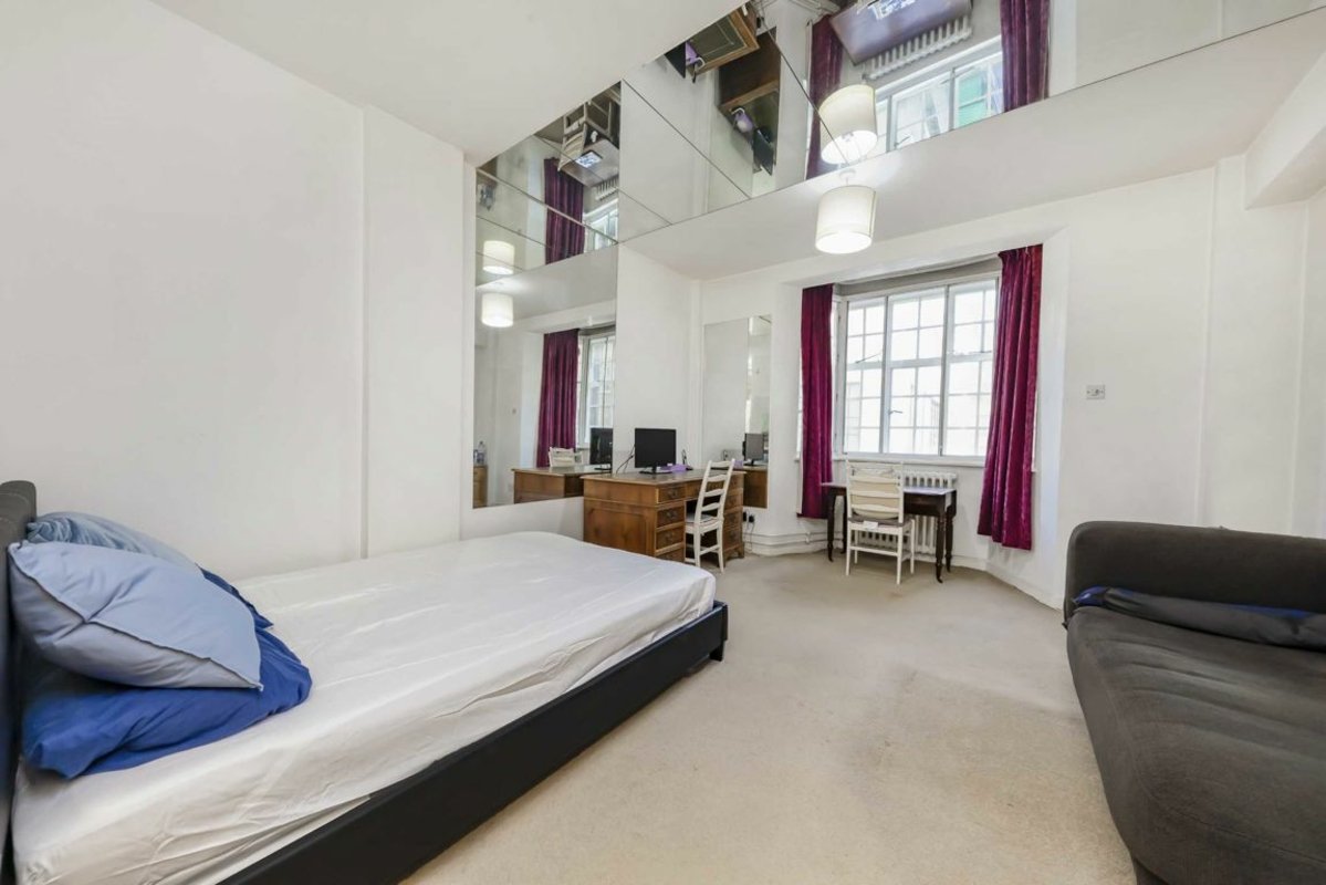 Flat to rent in Woburn Place, London, WC1H (Ref 247956) | Dexters